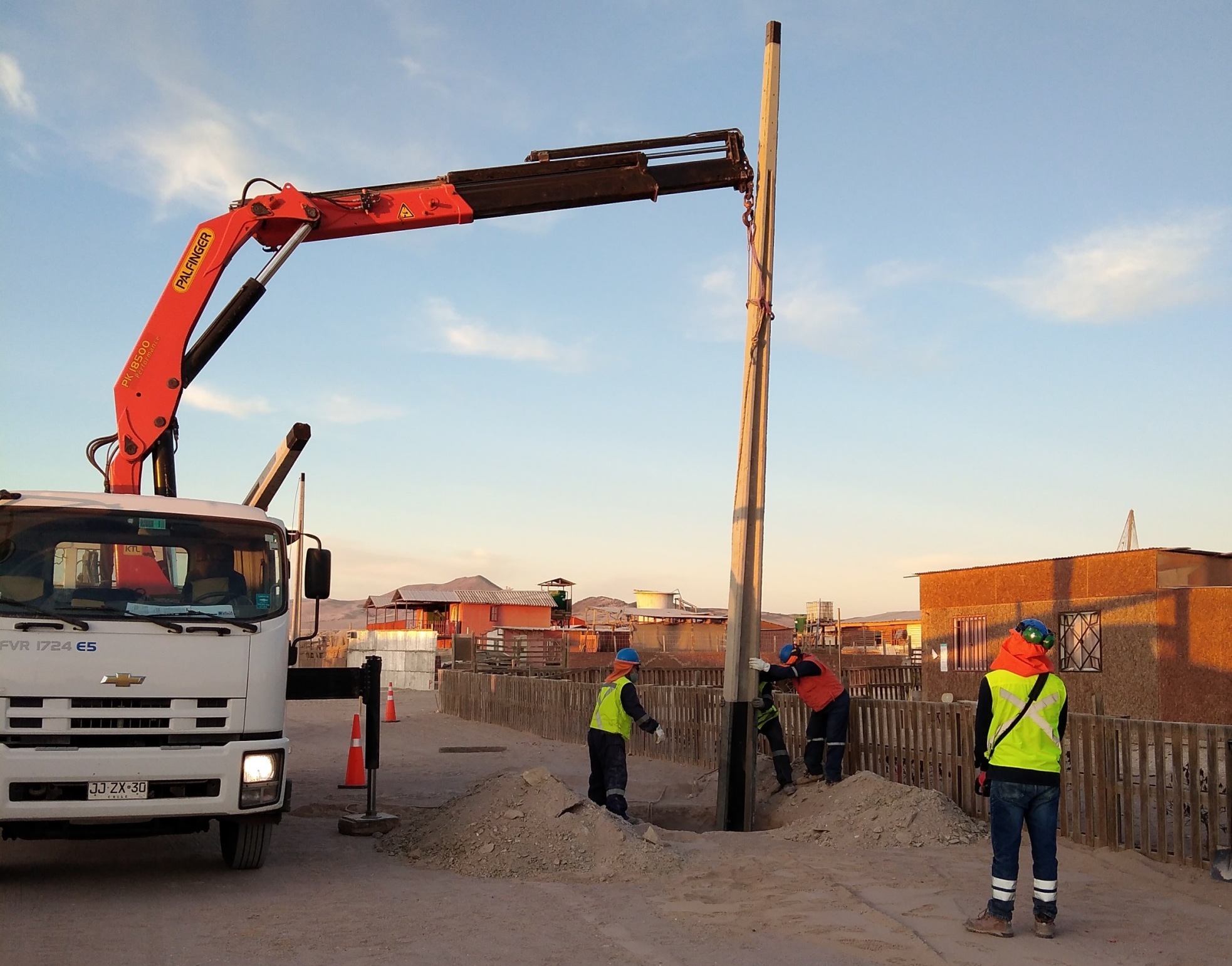 CGE inicia electrificación en sector Nueva Caldera y cuatro campamentos en Región de Atacama ...