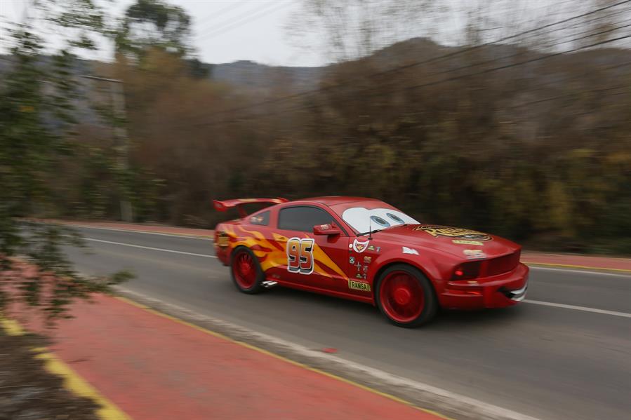 Rayo McQueen cobró vida gracias a chileno: painanino creó colección de ...