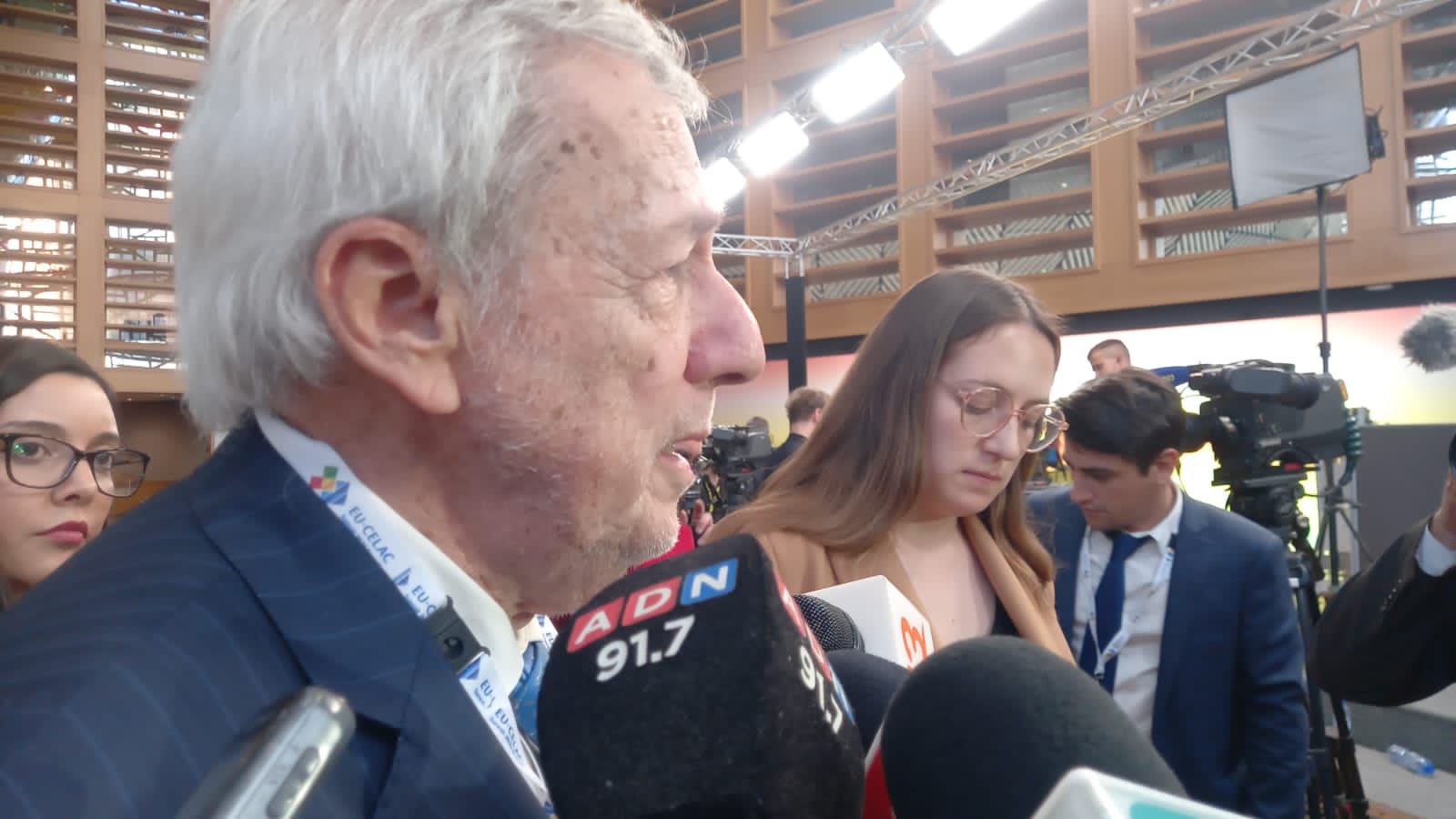 Gira Presidencial: Canciller Van Klaveren aclara “reconocimiento” a ...