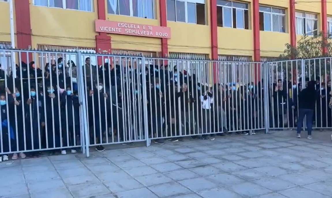 Escuela Vicente Sepúlveda en manifestación - NOSTÁLGICA cl