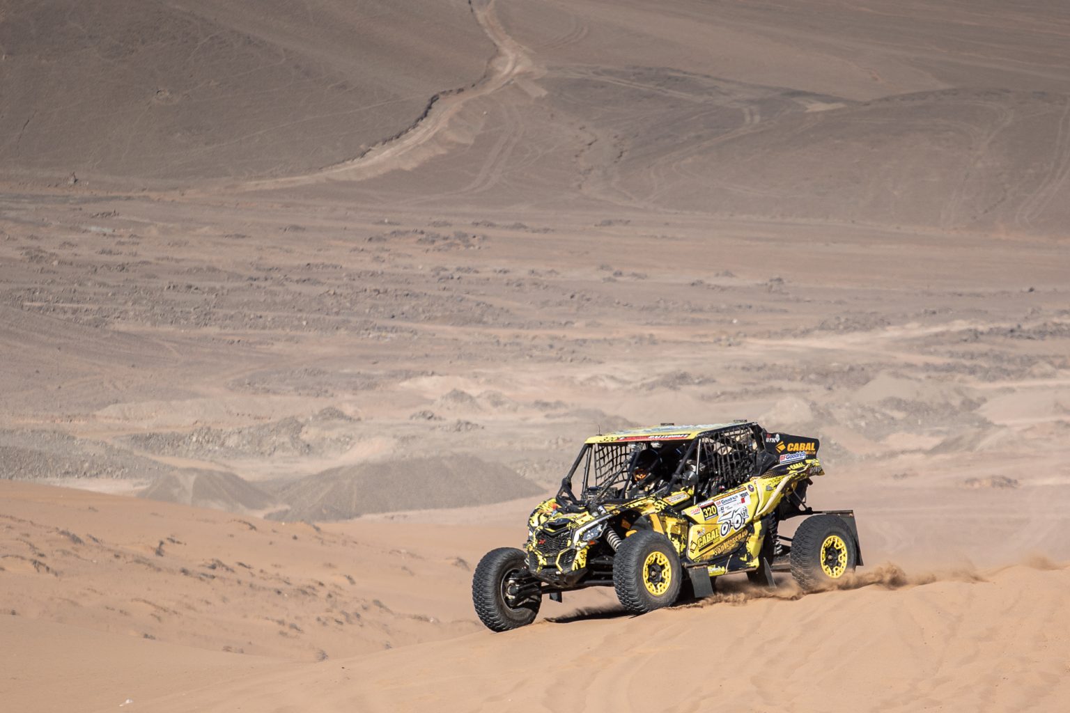 Rodrigo Caballero está a una etapa de ser campeón del Atacama Rally ...