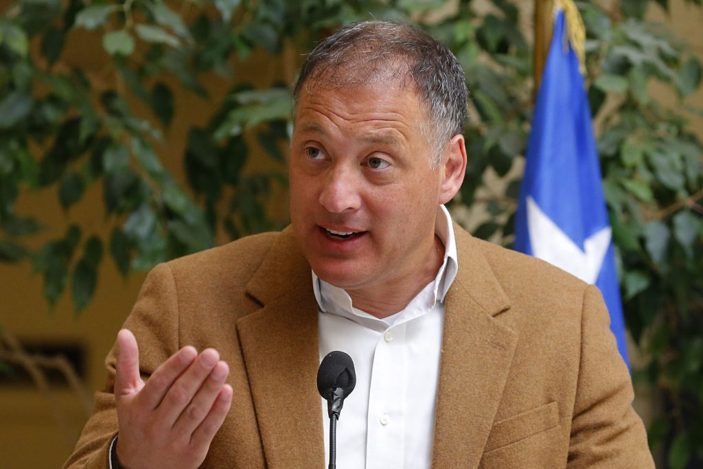 José Miguel Castro: no voy a citar a Crispi si es que no es como jefe ... José Miguel Castro: no voy a citar a Crispi si es que no es como jefe ...