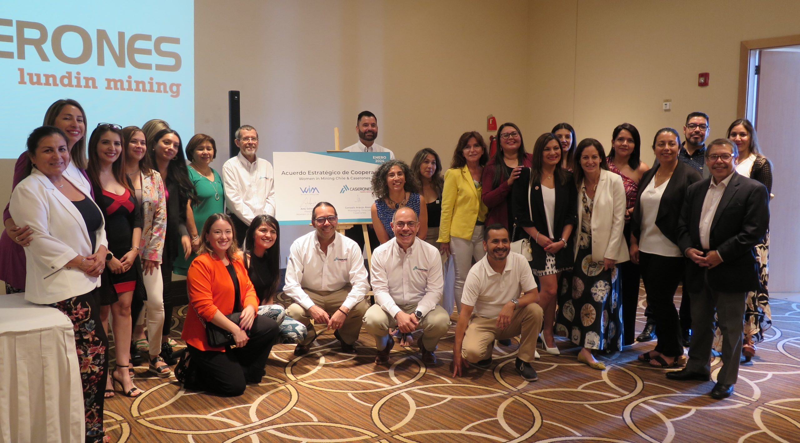 Caserones y Women in Mining Chile firman Acuerdo de Cooperación ...