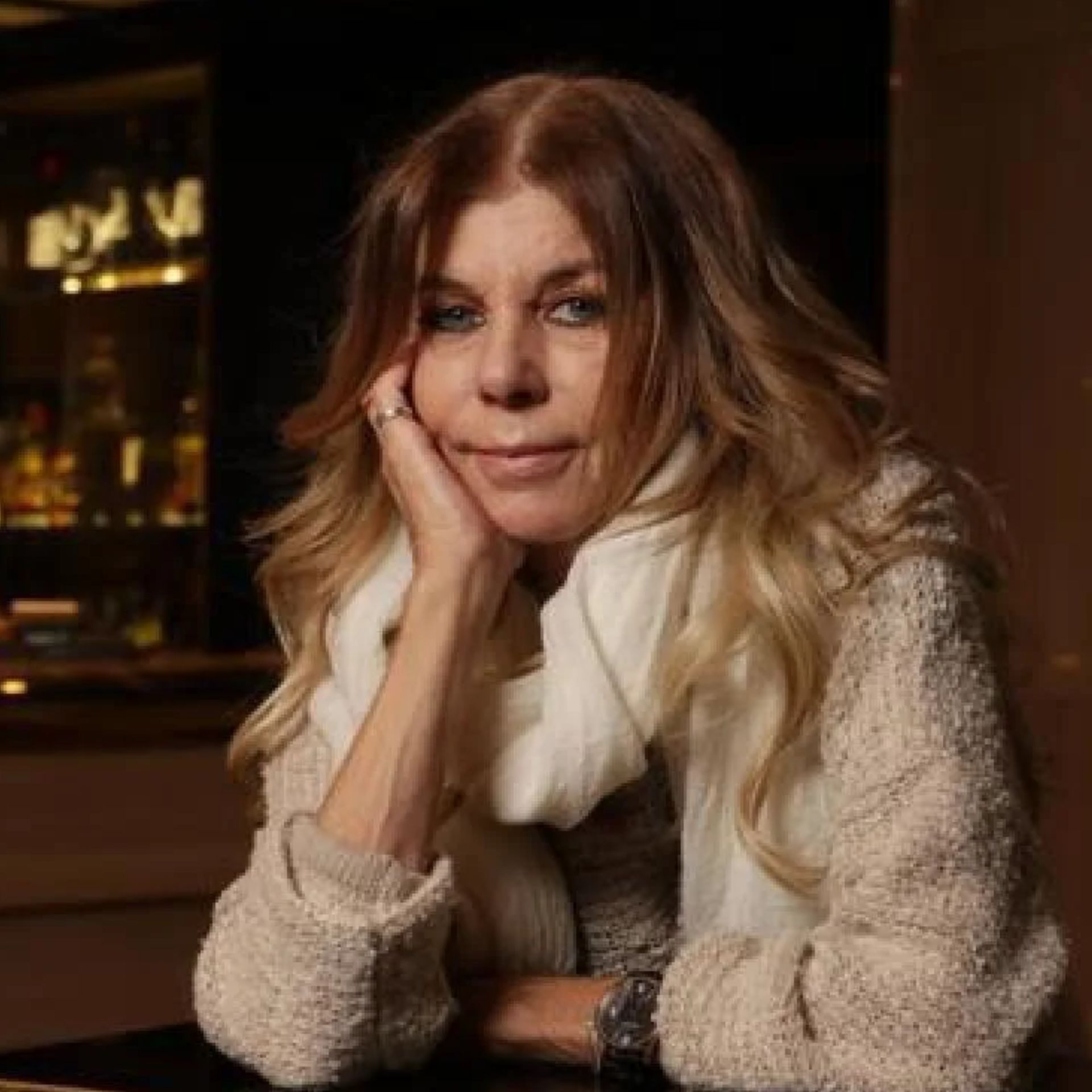 Cantante de hits como "El muchacho de los ojos tristes" o "Rebelde ...