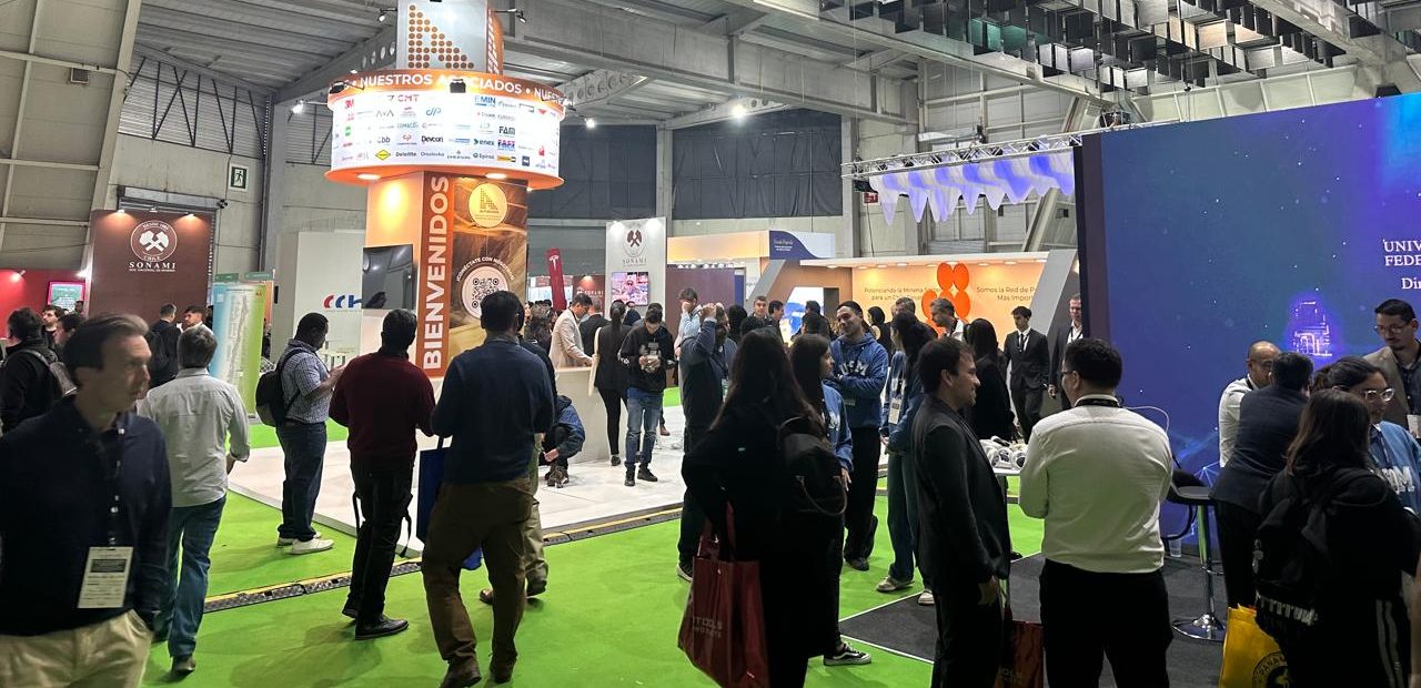 Tercera jornada de cobertura de Nostálgica en Expomin 2025 destaca innovación nacional y avances ...